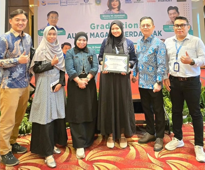 KELOMPOK TERBAIK II PROGRAM MAGANG BERDAMPAK APINDO UMKM: KONTRIBUSI ...